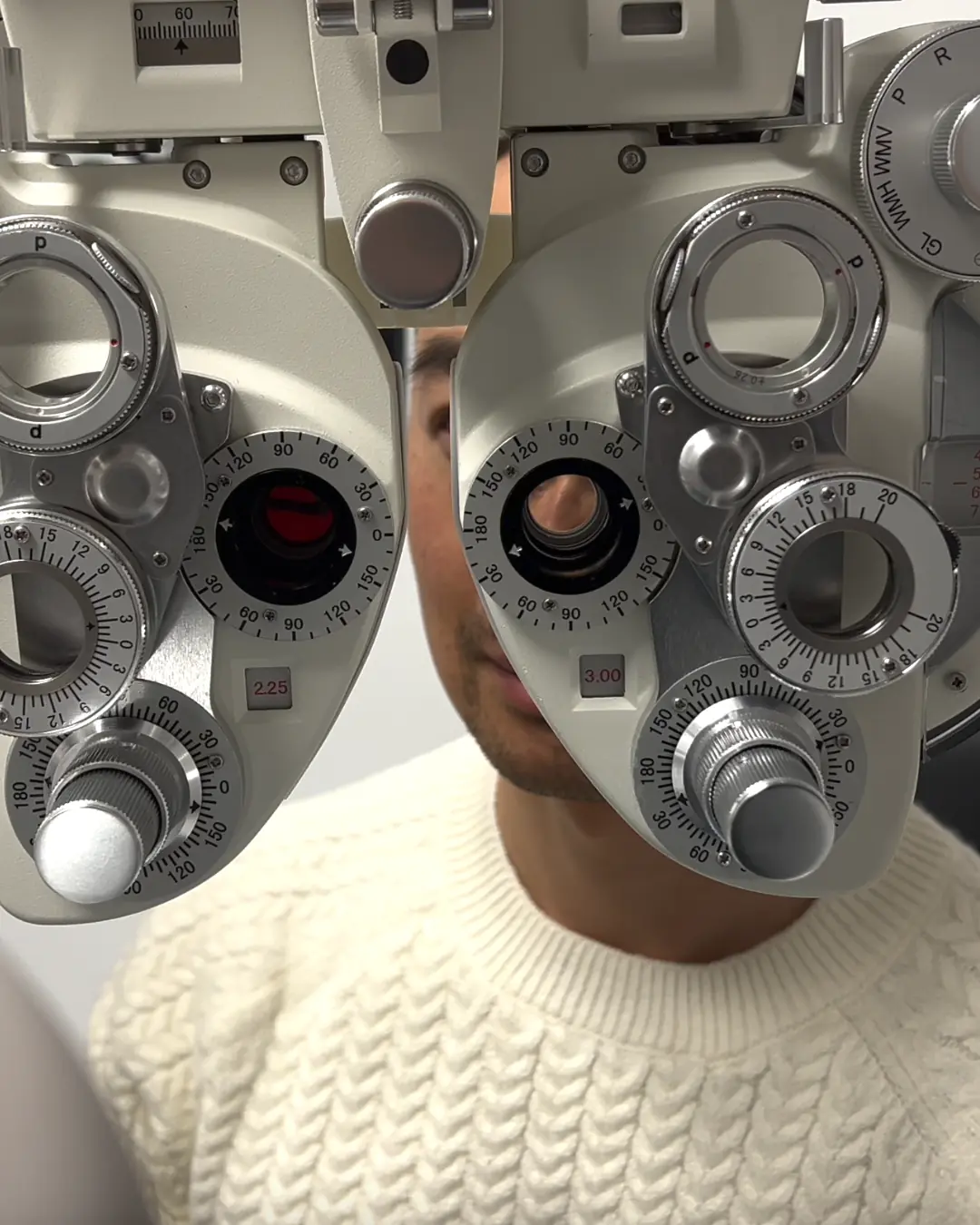 Eye exams | Huxley Eyewear